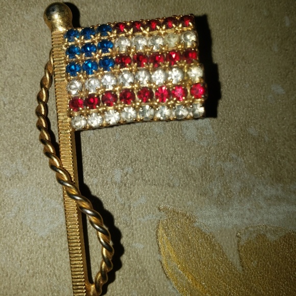 USA | Jewelry | Vintage Rhinestone American Flag Pin | Poshmark
